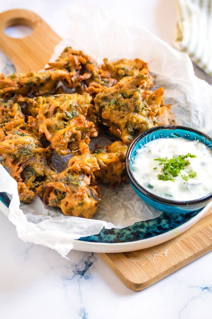 CRISPY Mixed Vegetable Pakora (Indian Fritters) - I Knead to Eat