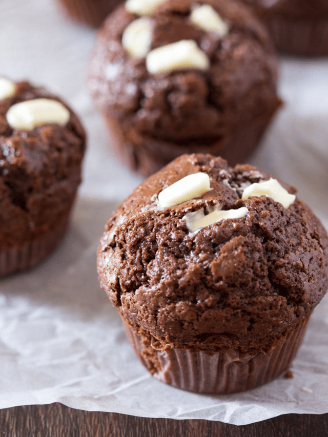 DELICIOUS CREAM CHEESE FILLED CHOCOLATE MUFFINS STORY - I Knead to Eat