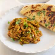 Zucchini Curry (Pakistani Courgette Curry) - I Knead to Eat